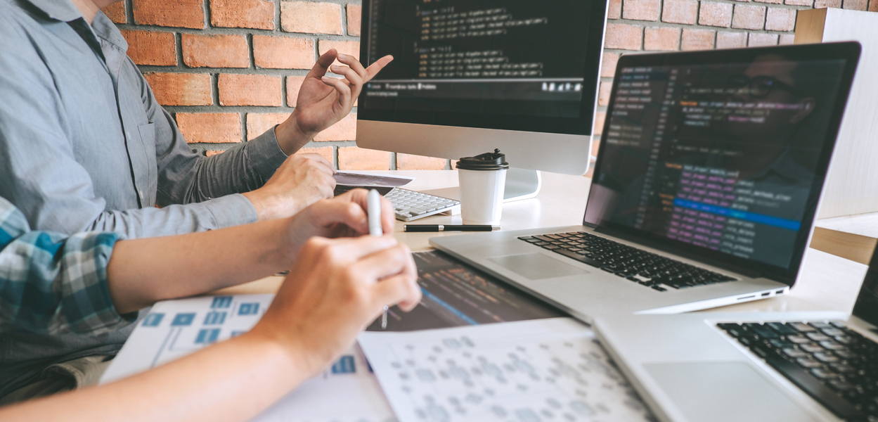 What is an IDE? Which IDE to choose for Java development? - Alex Nikiforov